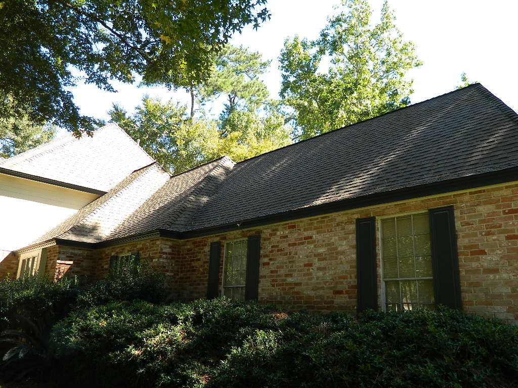 Magnolia Roof Stain Removal – Houston Region | Affordable Roof Cleaning ...